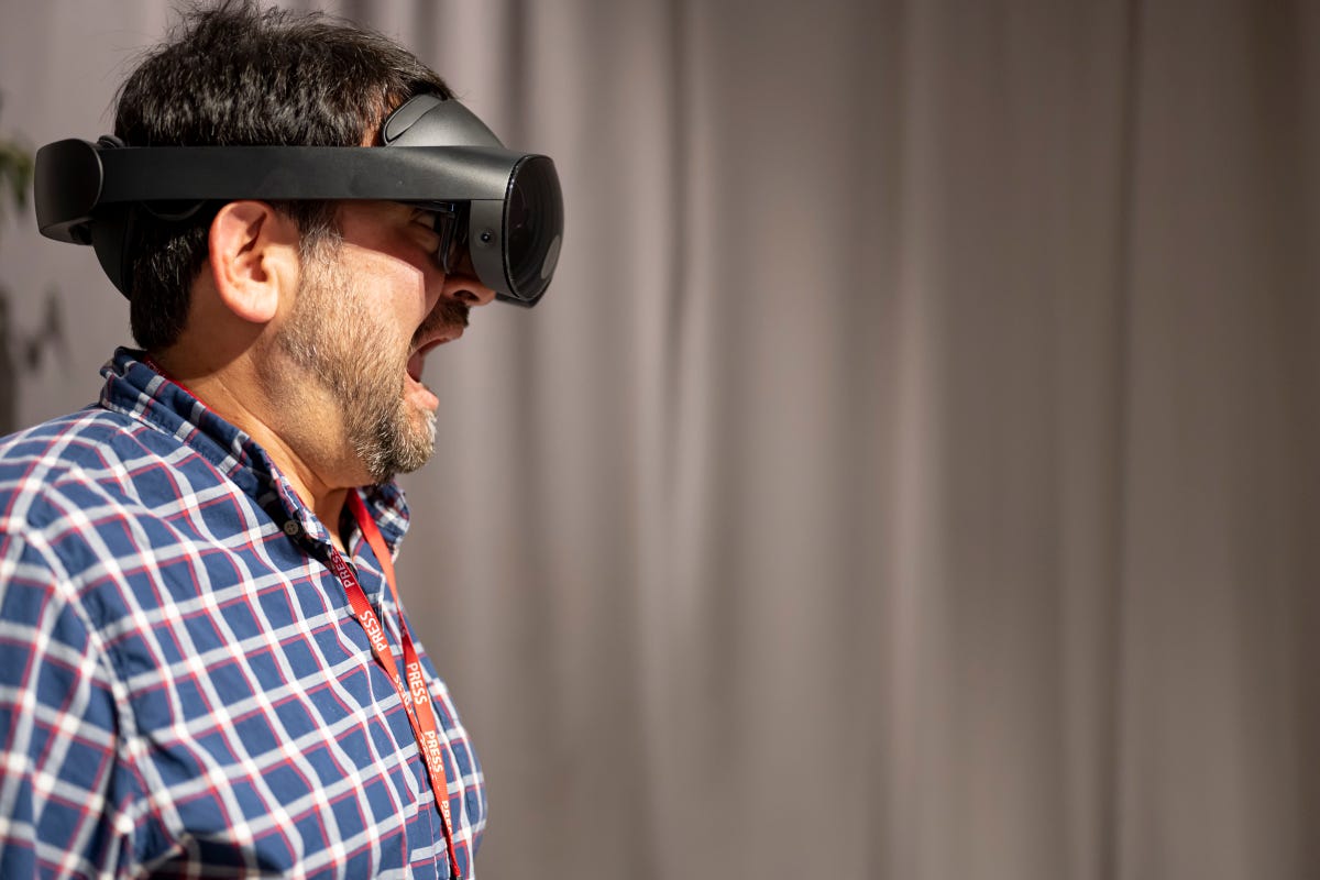 How It REALLY Feels to Use a Quest Pro for Work | Informed Sauce